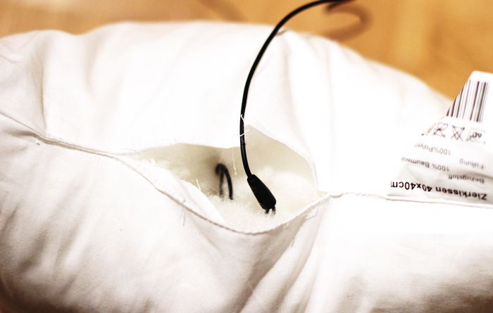 DIY cushion with built-in headphones. – Look what I made ...