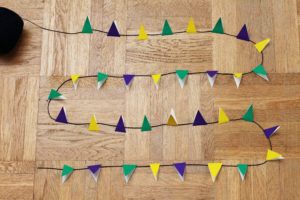 Easy diy paper garland. – Look what I made ...