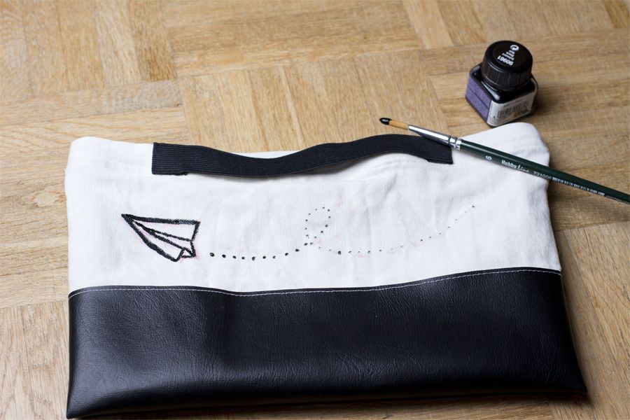 Paper airplane clutch DIY – Look what I made ...