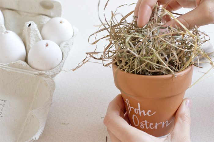 Basteln-mit-Heu-Oster-Tischdekoration | LOOK WHAT I MADE ...
