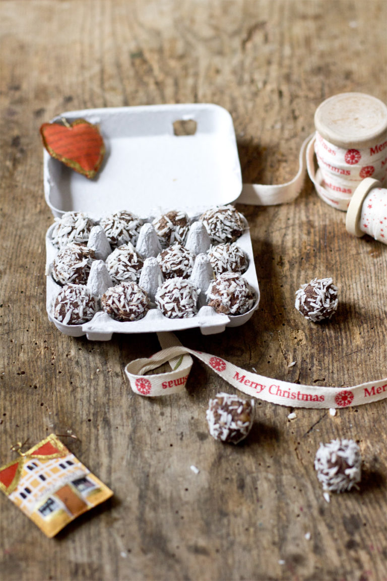 Chocolate rum pralines recipe | LOOK WHAT I MADE ...