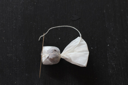 DIY Halloween ghost tea bags.