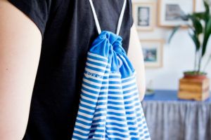 Refashion: T-shirt to backpack DIY. | LOOK WHAT I MADE ...